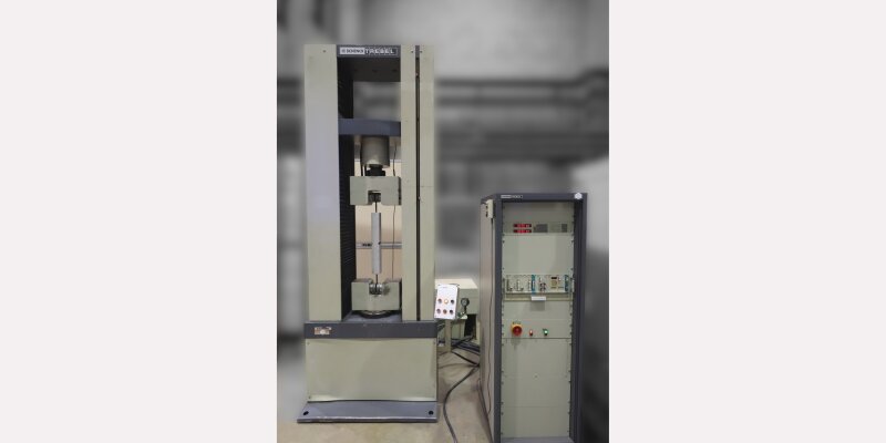 Testing machine_2: 250 kN
